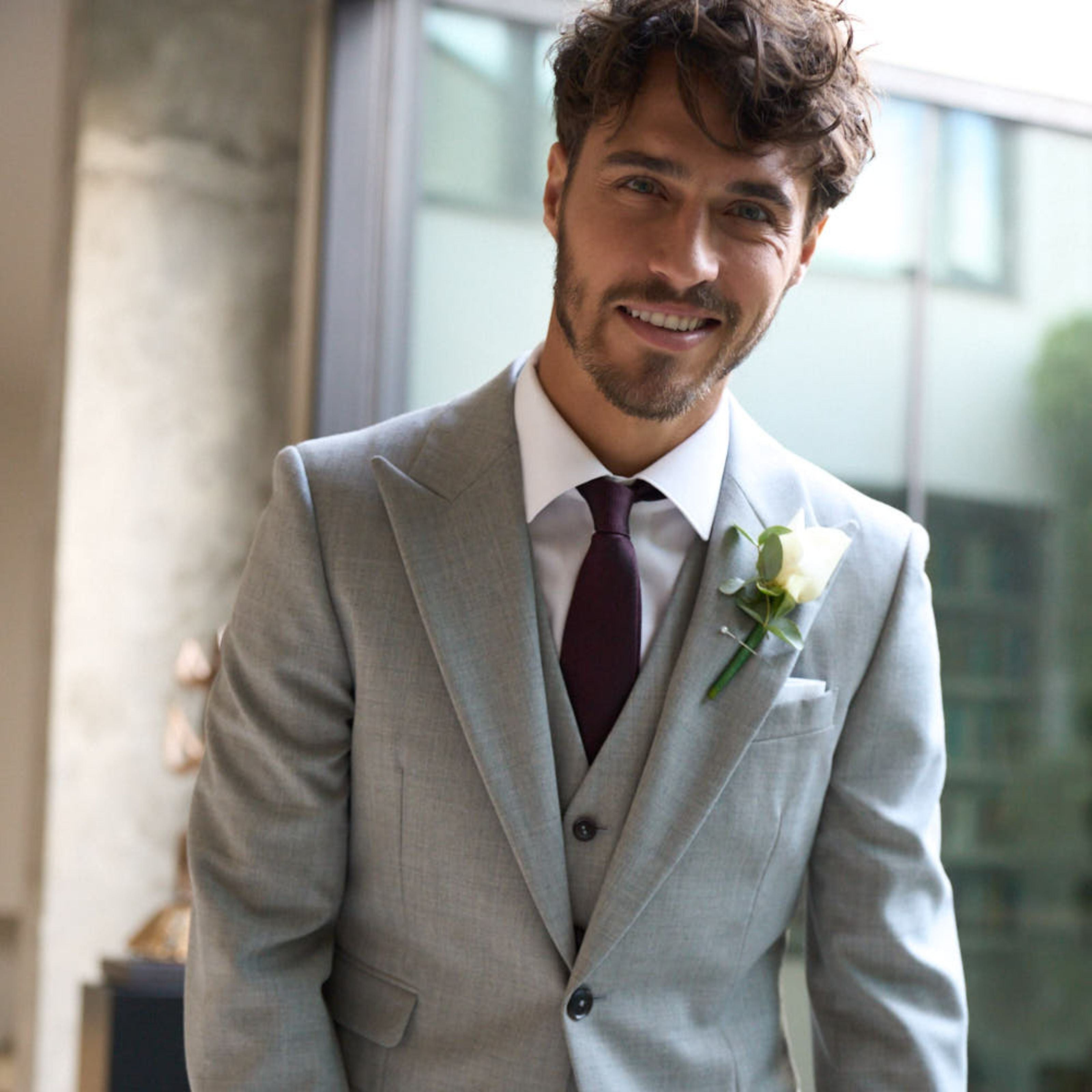 Men's Grey Wedding Suits - Custom-Made for You.